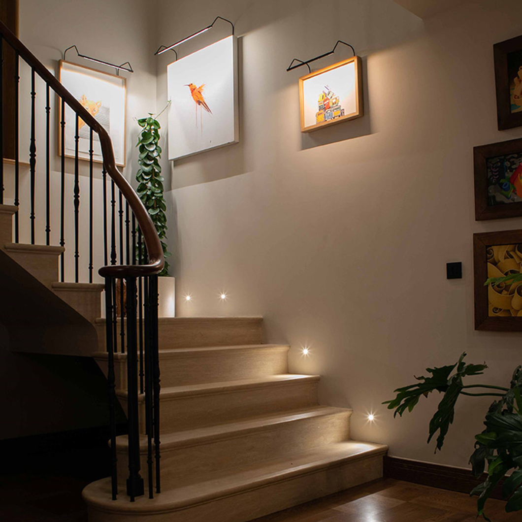 Betec Clarus Picture Light LED | Darklight Design | Lighting Design ...