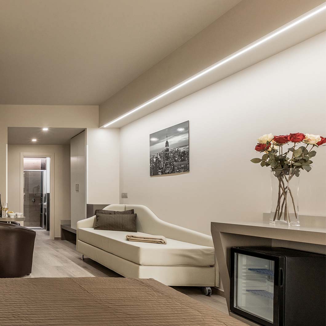 9010 Kuma P002 Plaster In Linear LED Profile | Darklight Design ...